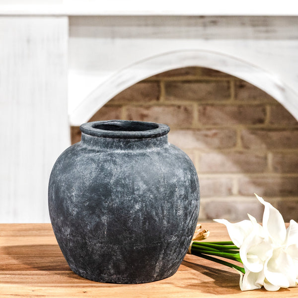 CHARCOAL CLAY POT – Rustic Lantern & Co